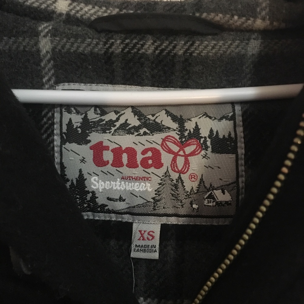 Aritzia Tna Peacoat - Gem